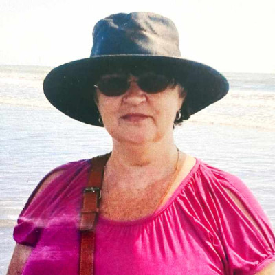 de BARR BALLS: Lorraine - Dempsey and Forrest Funeral Directors - Whanganui
